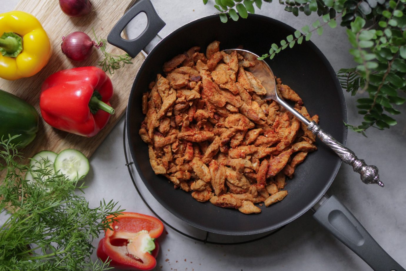 Leckere Gemüsepfanne & texturiertes Soja richtig zubereiten • veggies ...