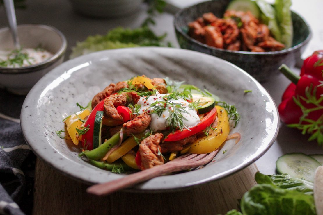 Leckere Gemüsepfanne & texturiertes Soja richtig zubereiten • veggies ...