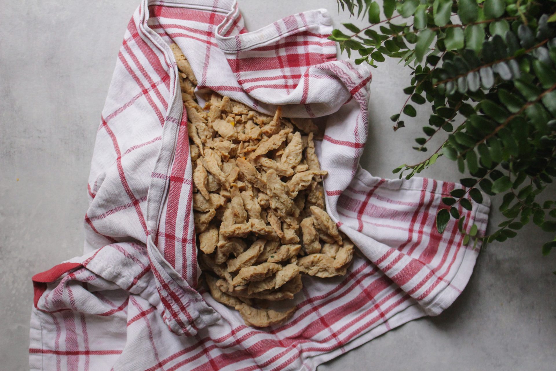 Leckere Gemüsepfanne & texturiertes Soja richtig zubereiten • veggies ...