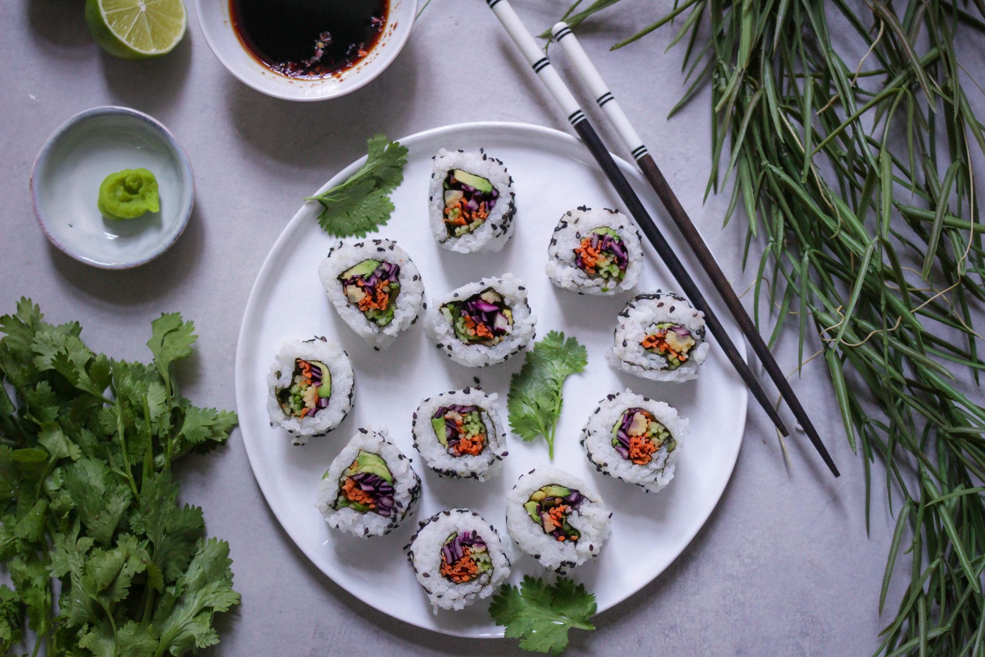 Vegan Sushi "inside-out" • veggies | vegan