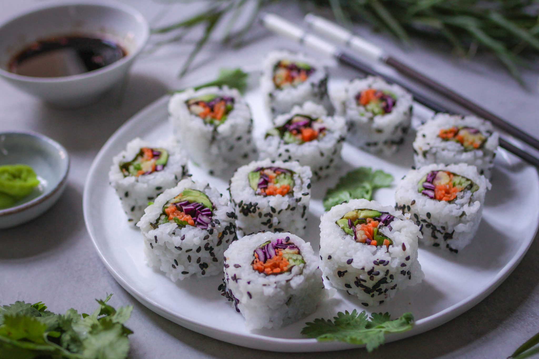 Vegan Sushi "inside-out" • veggies | vegan