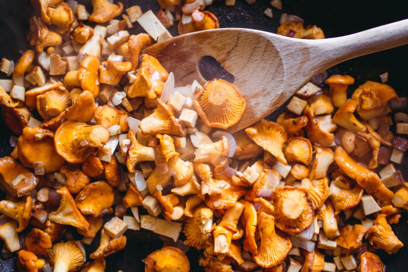 Veganes Pfifferling-Risotto • veggies | vegan